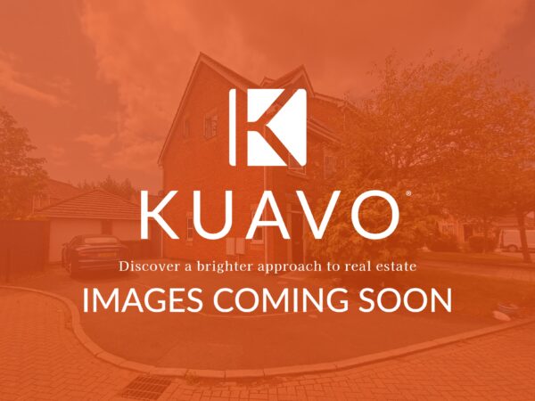 Kuavo: Estate Agents